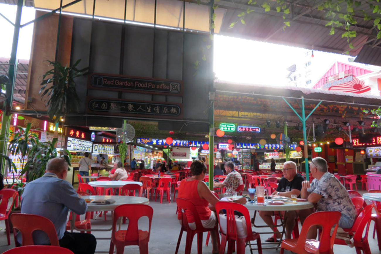 Red Garden Food Paradiseでの3食 - Cafe de Castella Annex