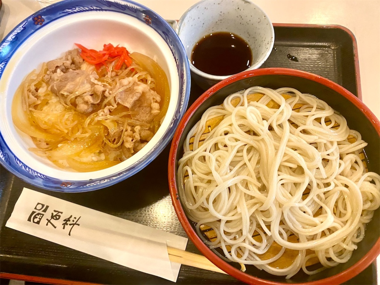 目黒更科 巣鴨店（巣鴨）牛丼定食〔冷たいそば〕 - 音•麺•酒