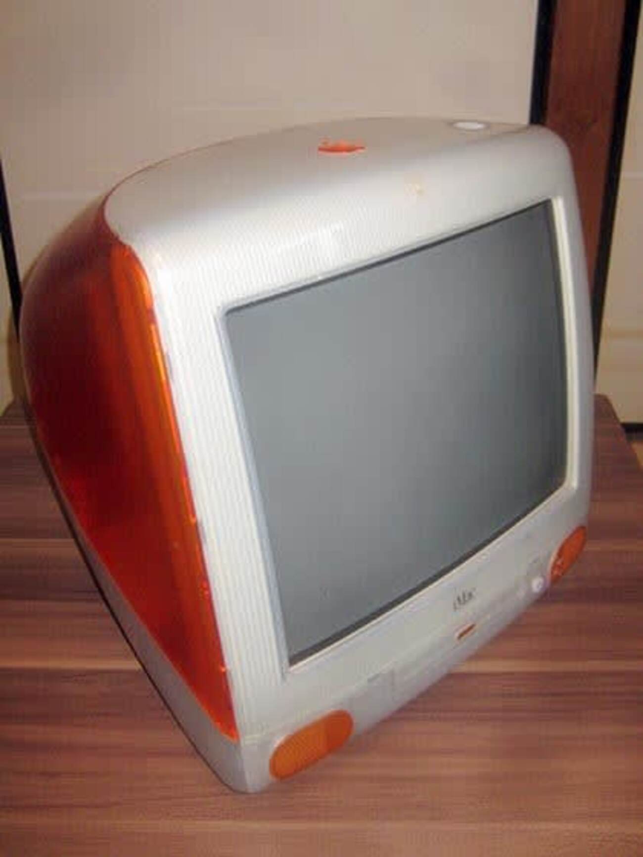 Apple iMac G3 (M4984) Tangerine。 - もちゃもちゃ堂気紛れ本舗