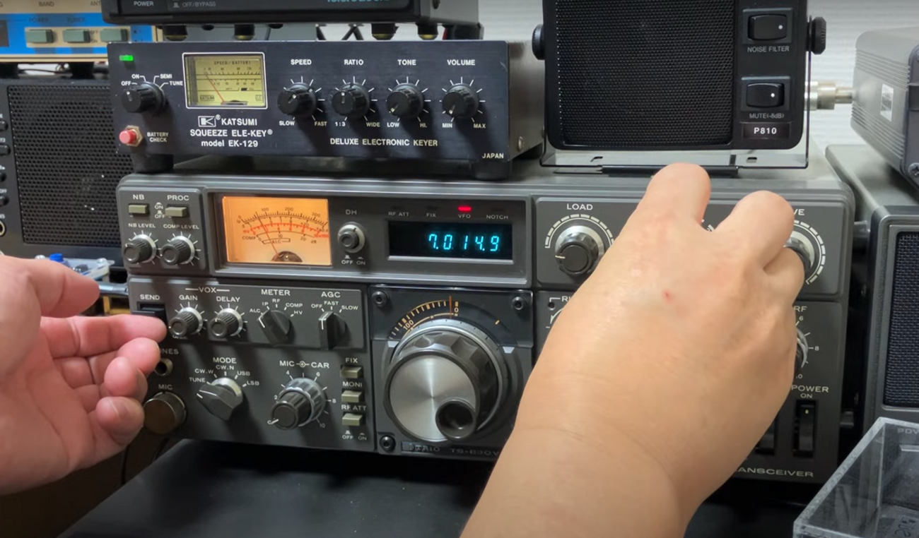 TS-830V 初QRV - アマチュア無線局 JF0RRH