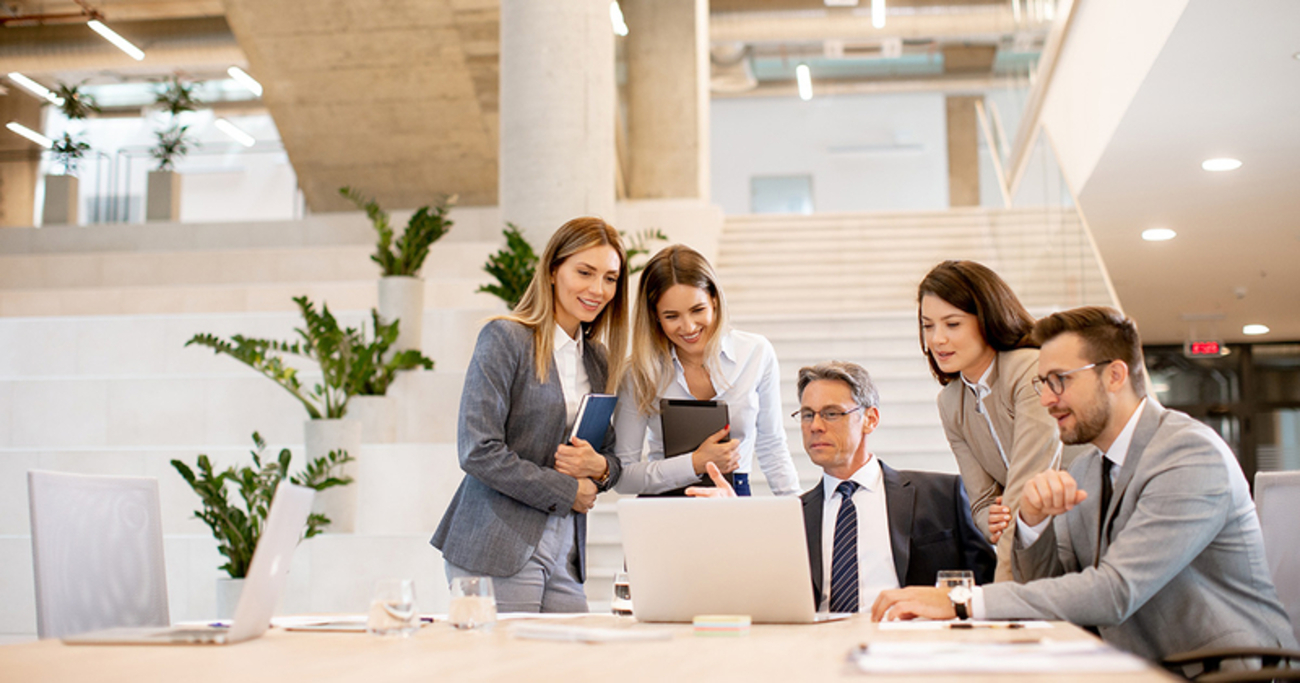 仕事を効率化するアイデアとは？パソコンを使った効率化テクニックも紹介 - mouse LABO