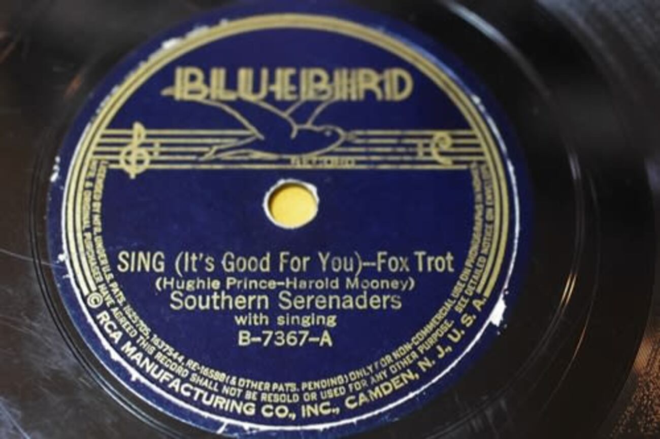 BLUEBIRD 7367 SOUTHERN SERENADERS - ドクた、の手持ちSP盤整理箱