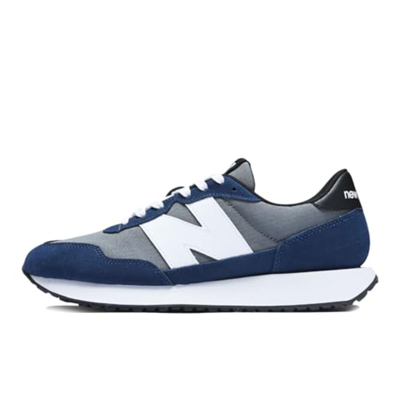 定番だけじゃない！ニューバランス237 MS237 MCN(NAVY/GRAY)が大人カジュアルにハマる理由を徹底レビュー - じぶん磨きの道具箱