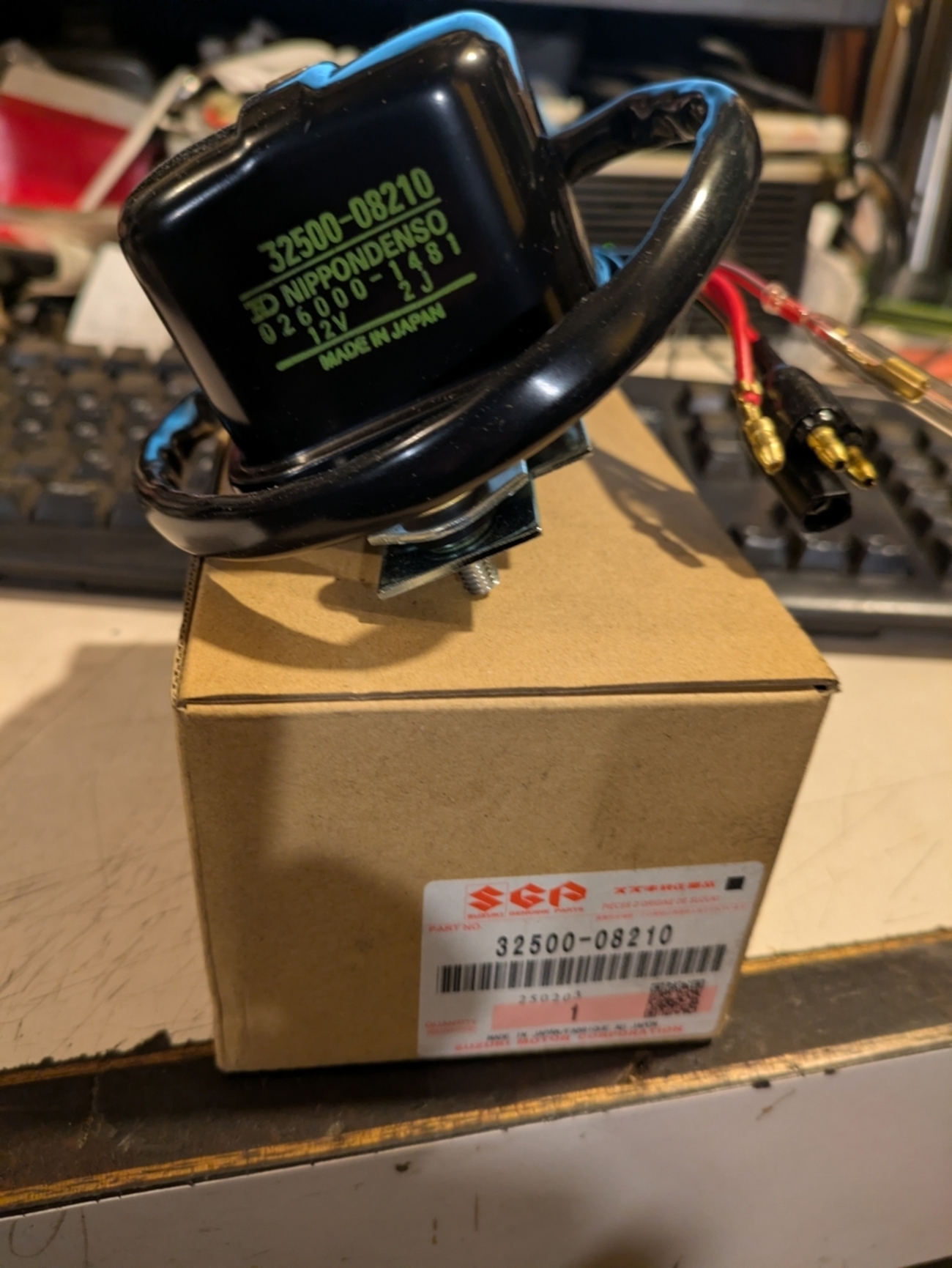 W1S レギュレーター交換（スズキ流用） - 秘密基地OVERFLOW