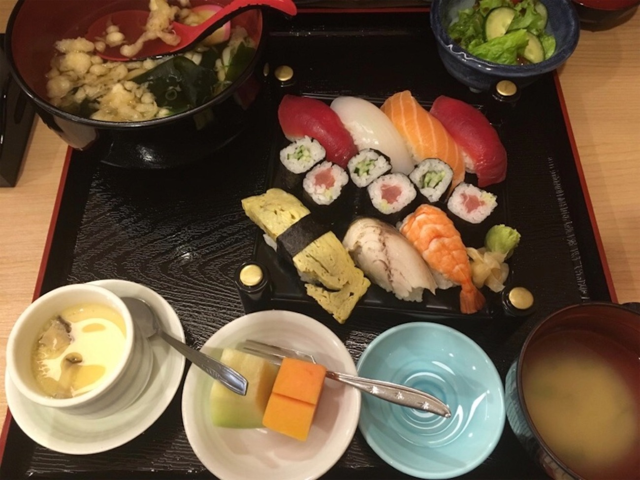 MM2100工業団地内に新装オープンした日本食レストラン MADOKAに早速行ってみた。なかなかレベルが高くて今後に期待が持てます。 - と ...