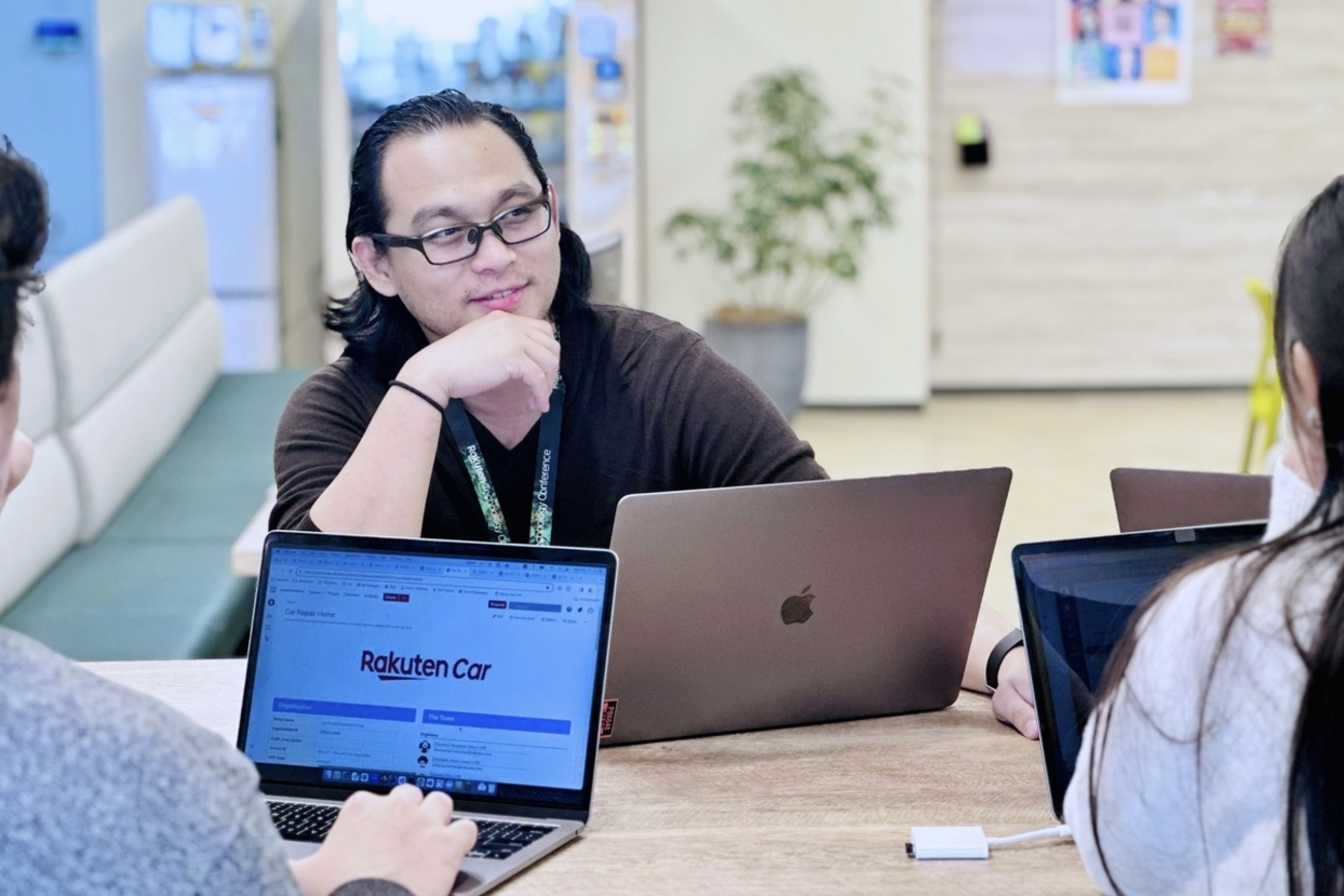 アプリケーションエンジニアEljohnさん エコシステムへと進化した楽天グループに興味を持ち入社 - R-Hack（楽天グループ株式会社）