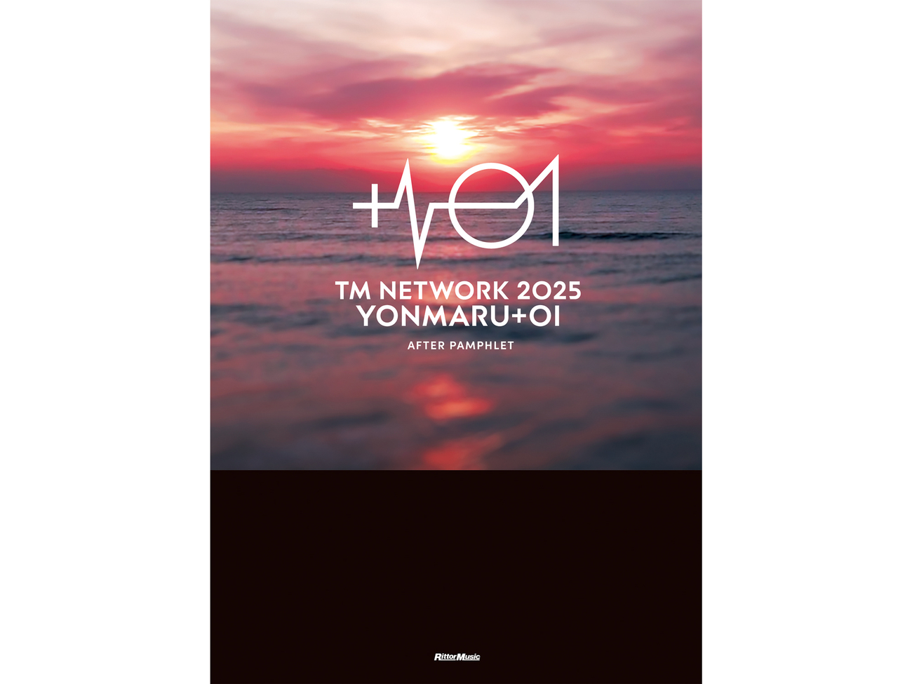 『TM NETWORK 2025 YONMARU+01』を総括するアフターパンフレットが発売決定。完全予約生産の限定版のほか、アパレル ...