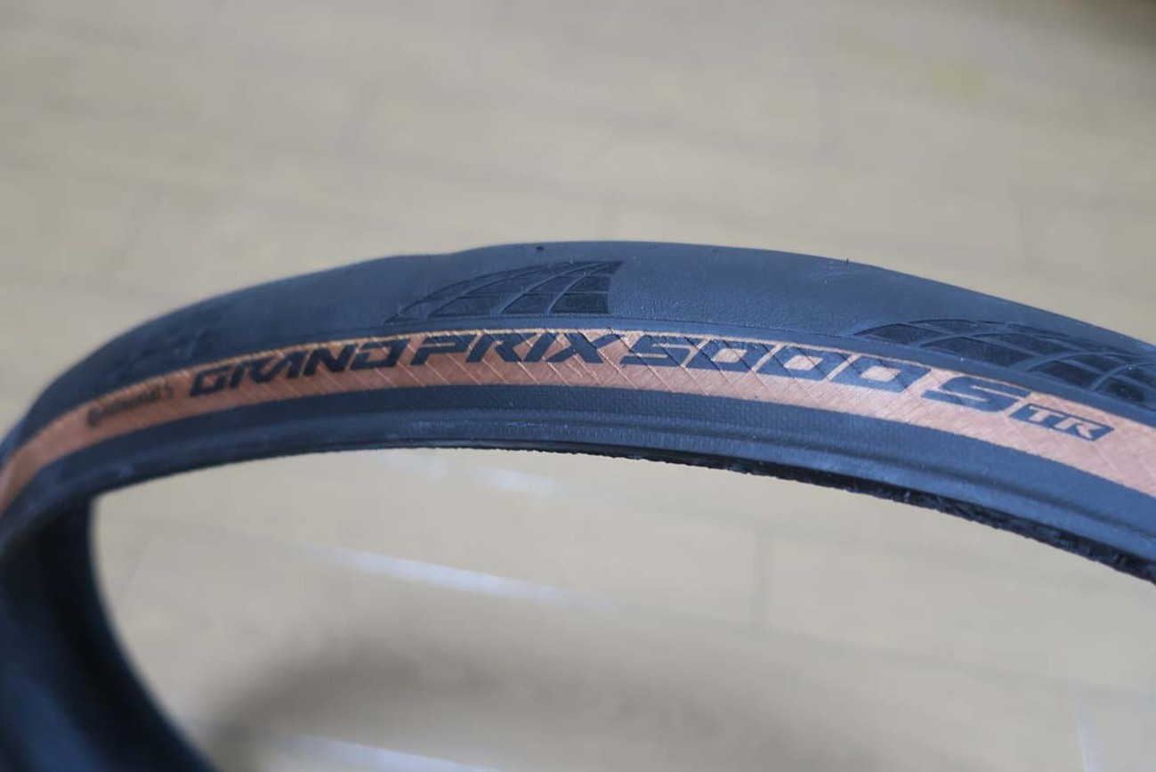 Continental GRAND PRIX 5000S TR を装着 - 幅員5.5m未満をゆく