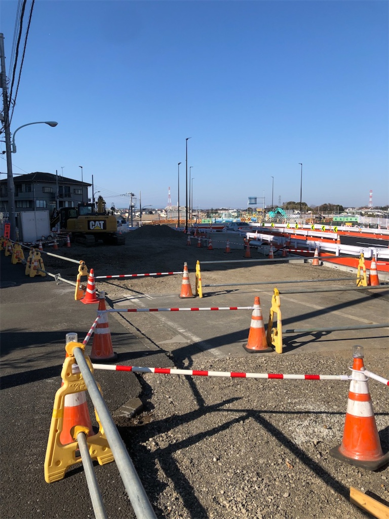 新しい道路はそろそろ開通かな？ - COSMOS03の日記