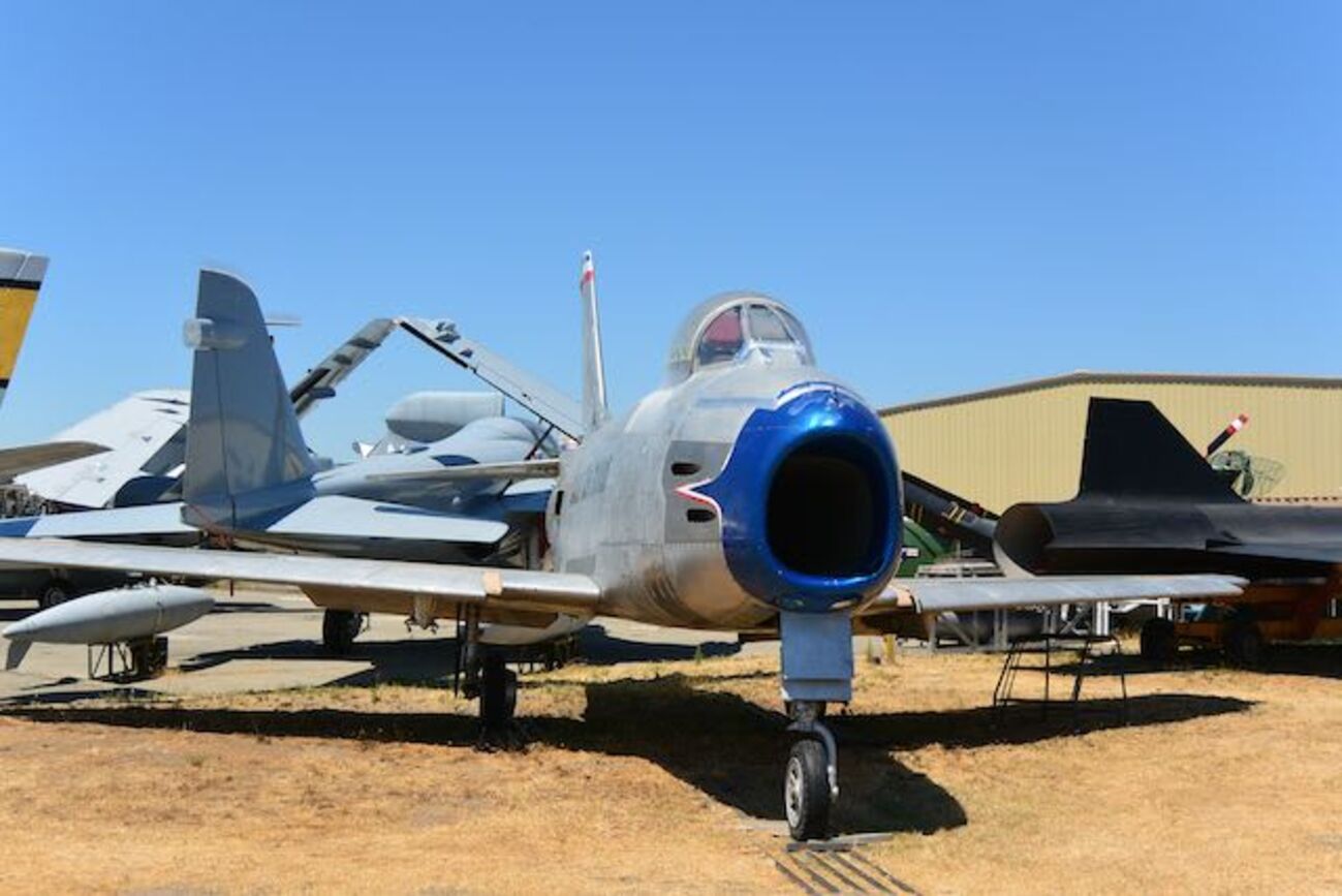 パシフィックコースト航空博物館～MADE IN JAPANのRF-86Fセイバー - ネイビーブルーに恋をして