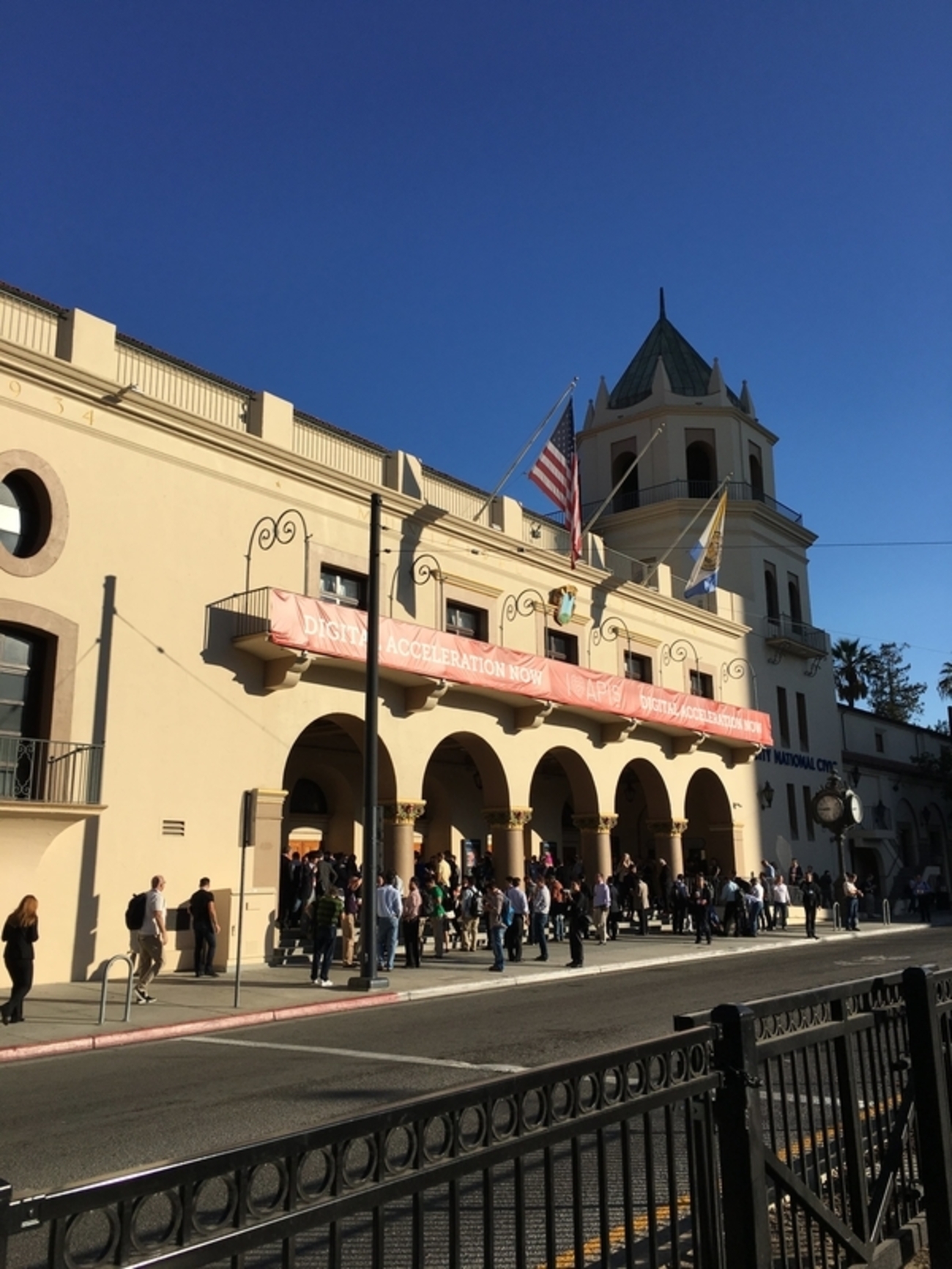 Day1 I Love APIs 二日目速報01 -KeyNote - - NTT docomo Business Engineers' Blog