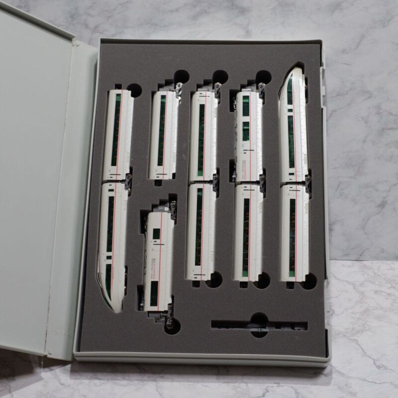 TOMIX 小田急ロマンスカー50000形VSE - Zioの日常