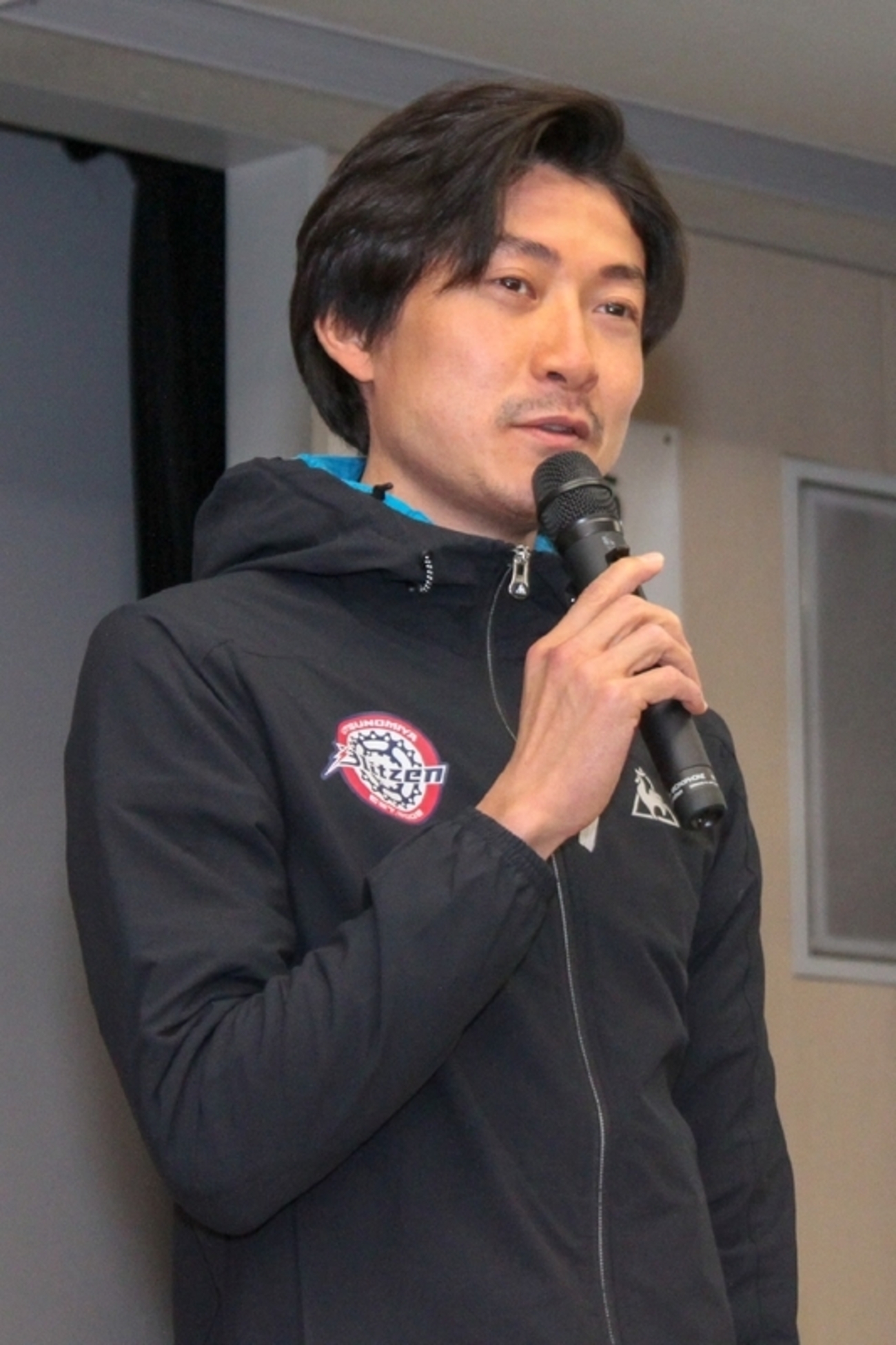 譲選手、ジャパンカップで集団コントロールの話をする - spacevision