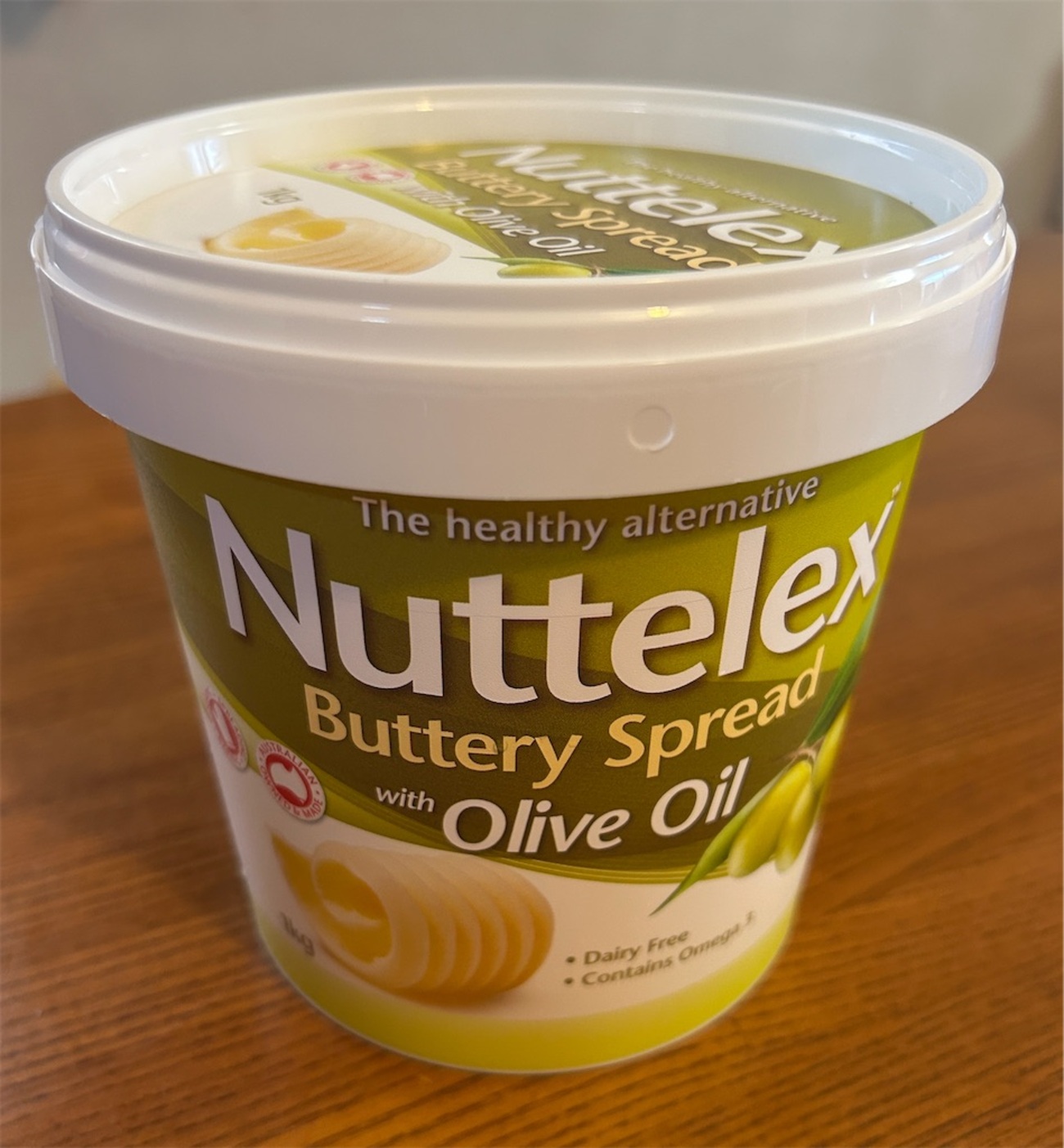コストコのNuttelex Butter Spread - miikoのおうちカフェ