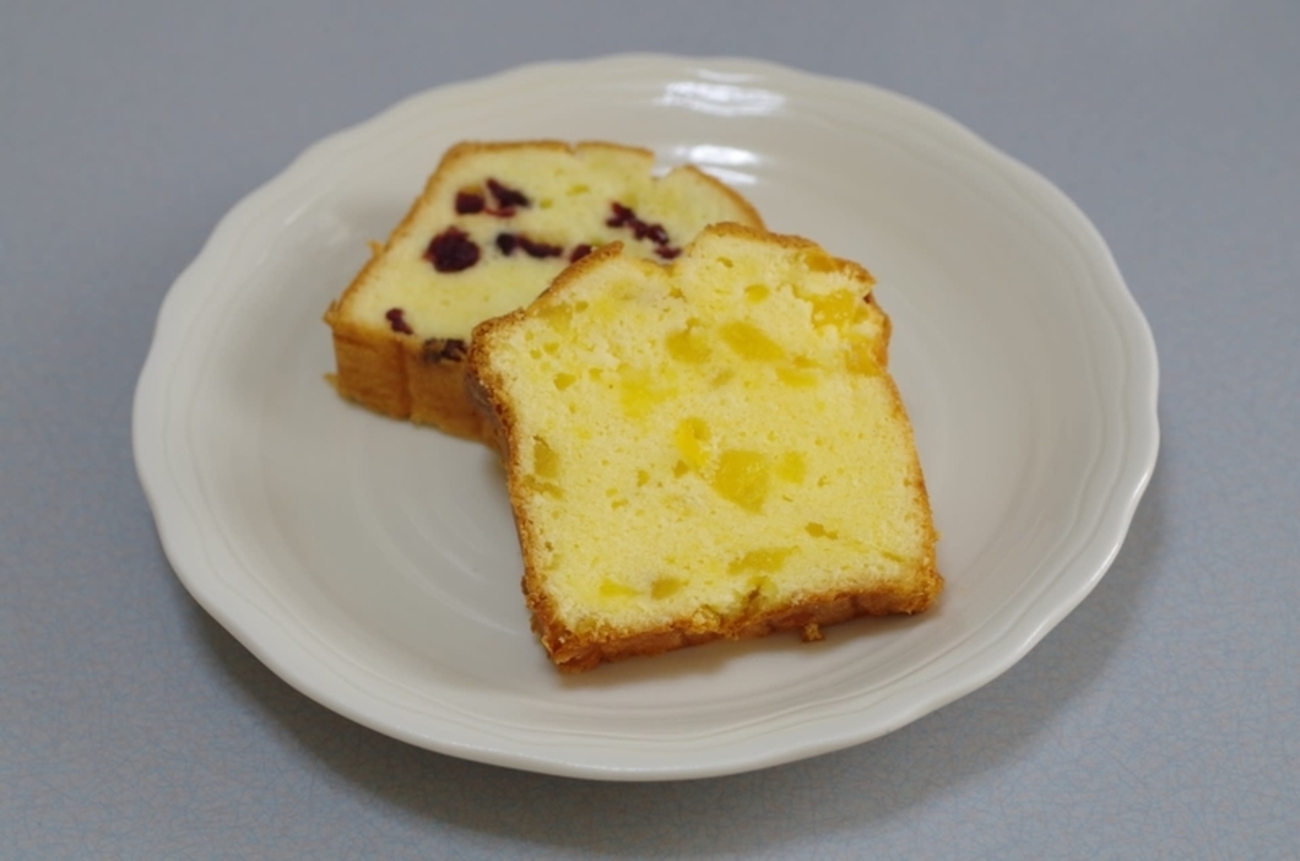 実際に焼いたパウンドケーキは - 『ケーキなどを焼いてみる』tecchox’s blog