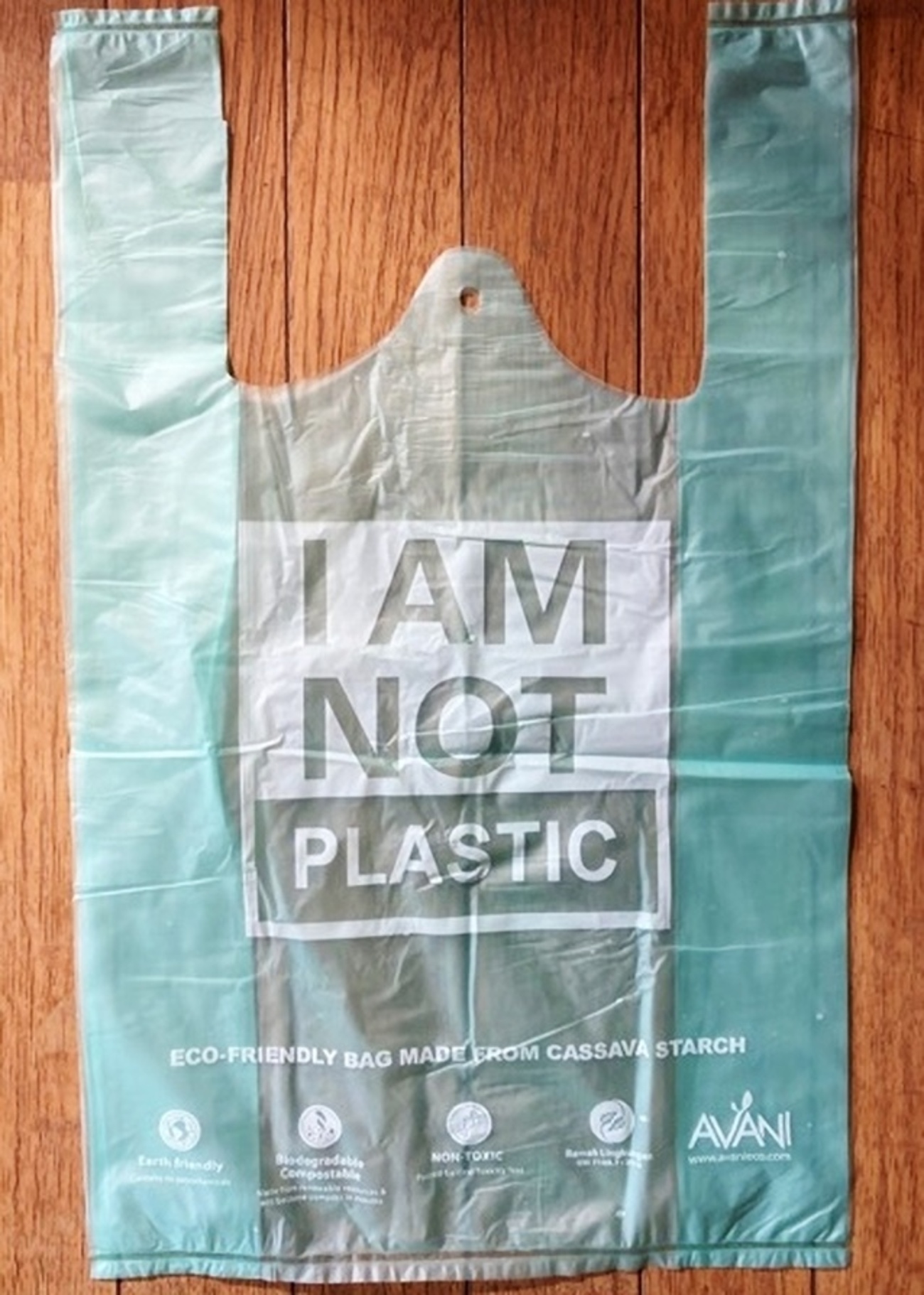 「I am not plastic」～キャッサババッグから感じる未来への可能性と、タピオカミルクティーやかつてのナタデココに見るファッション ...