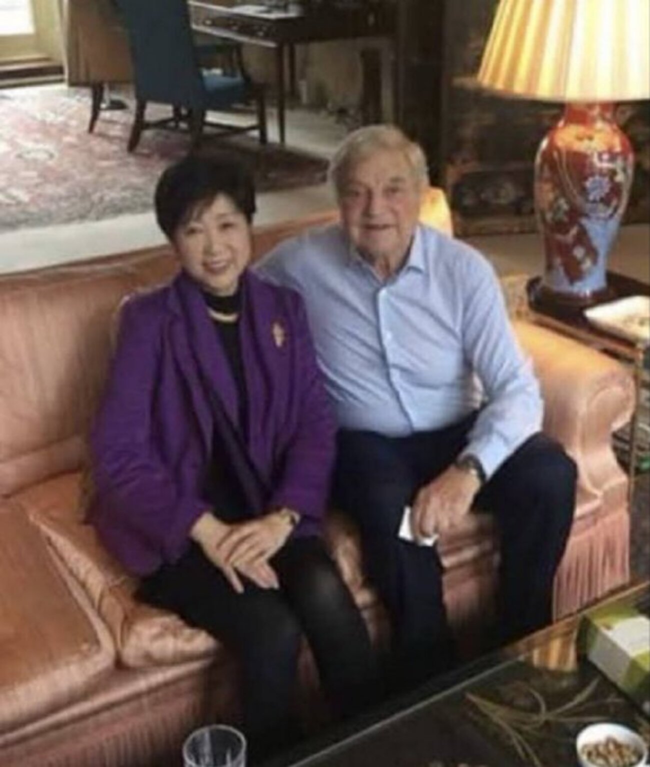 イーロン・マスク「小池百合子はどうやって当選したんだ」 - tarobee8のブログ（戯言）