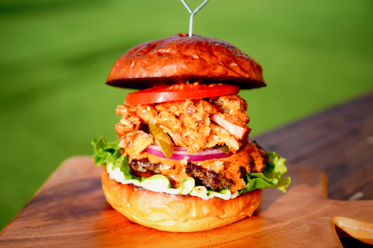 【野々市】「1/3 HAMBURGER FACTORY 野々市店」がオープン！アウトドア気分で味わう絶品グルメバーガー！ディナーや貸切イベント ...