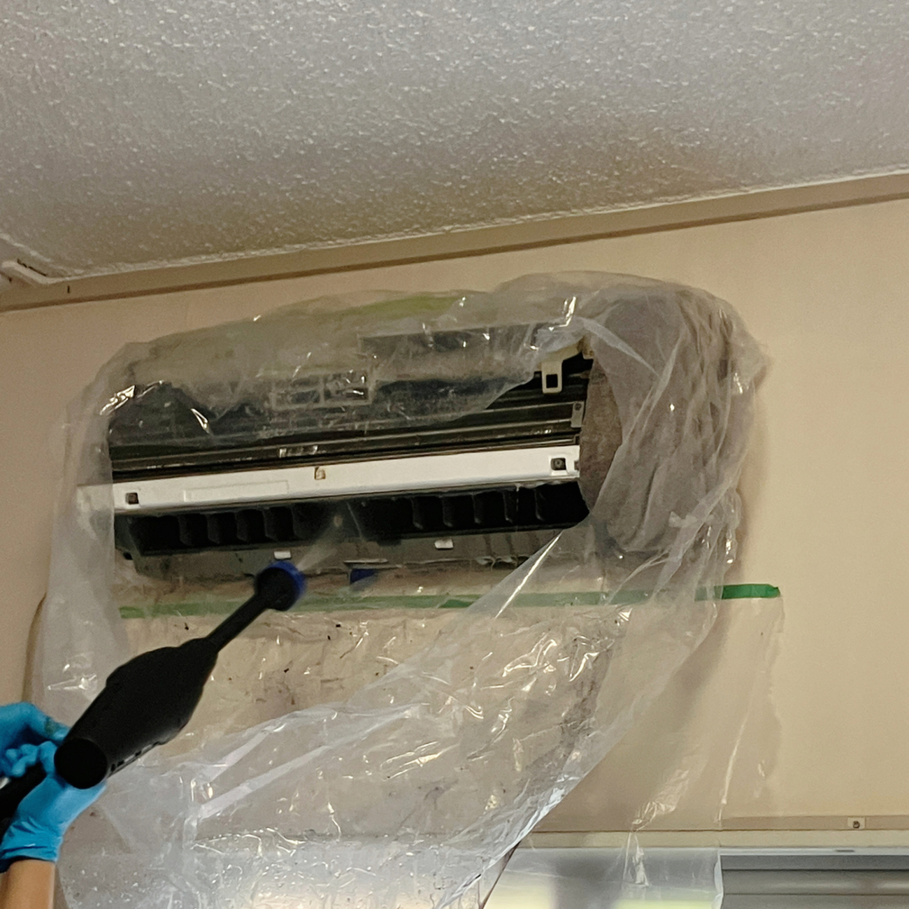 【驚愕】10年掃除してないエアコンをカジタクでクリーニングした結果がやばい！ついでにポイ活5000Pはお得すぎるやろ - 黒豆ブログ