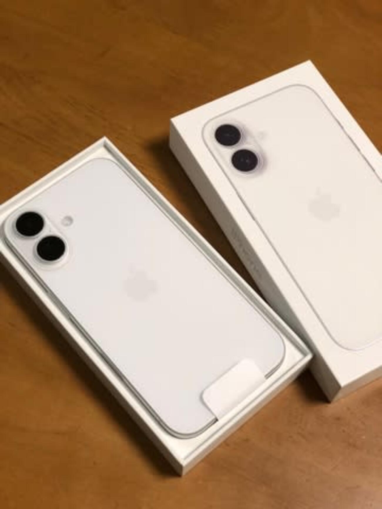 iPhone届きました - 幸せになろう