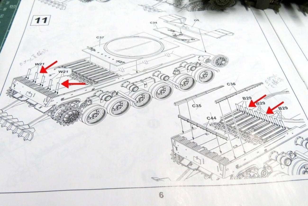 FV4005 STAGE II AFV CLUB 1/35 #2 エンジンデッキの組立 - はじめの戦車模型づくり